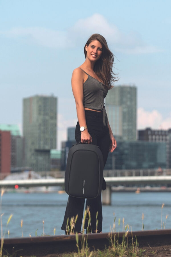 BOBBY HERO SMALL ANTI-THEFT BACKPACK, BLACK – XD Design Thailand