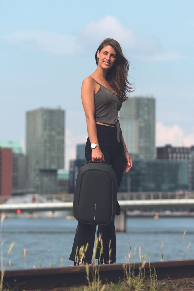 BOBBY HERO SMALL ANTI-THEFT BACKPACK, BLACK – XD Design Thailand